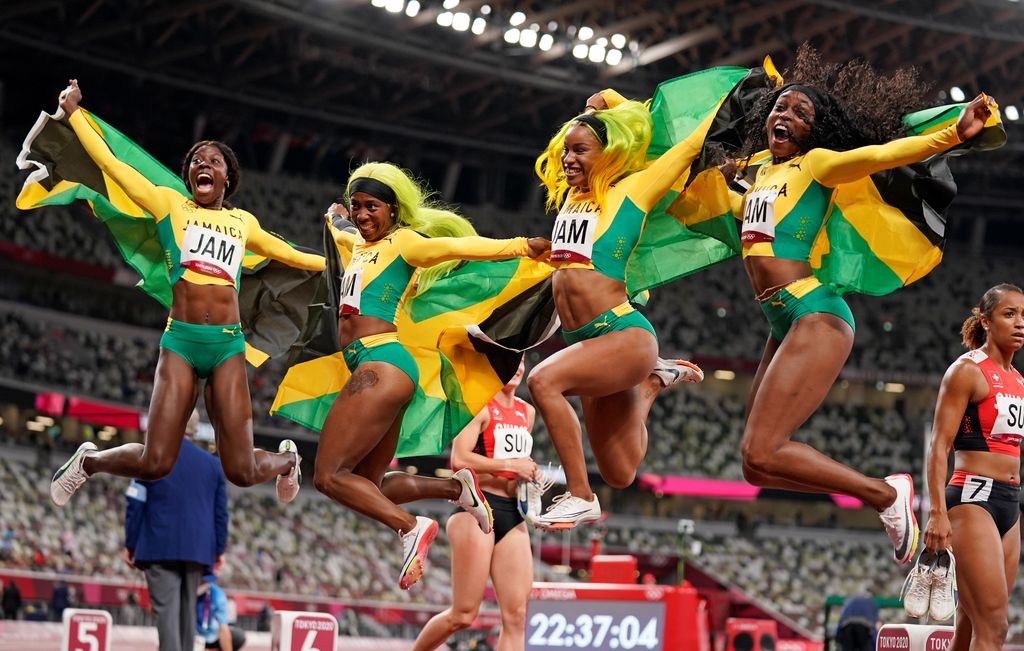 Miller-Uibo repeats as 400m champion, Jamaican women win sprint relay